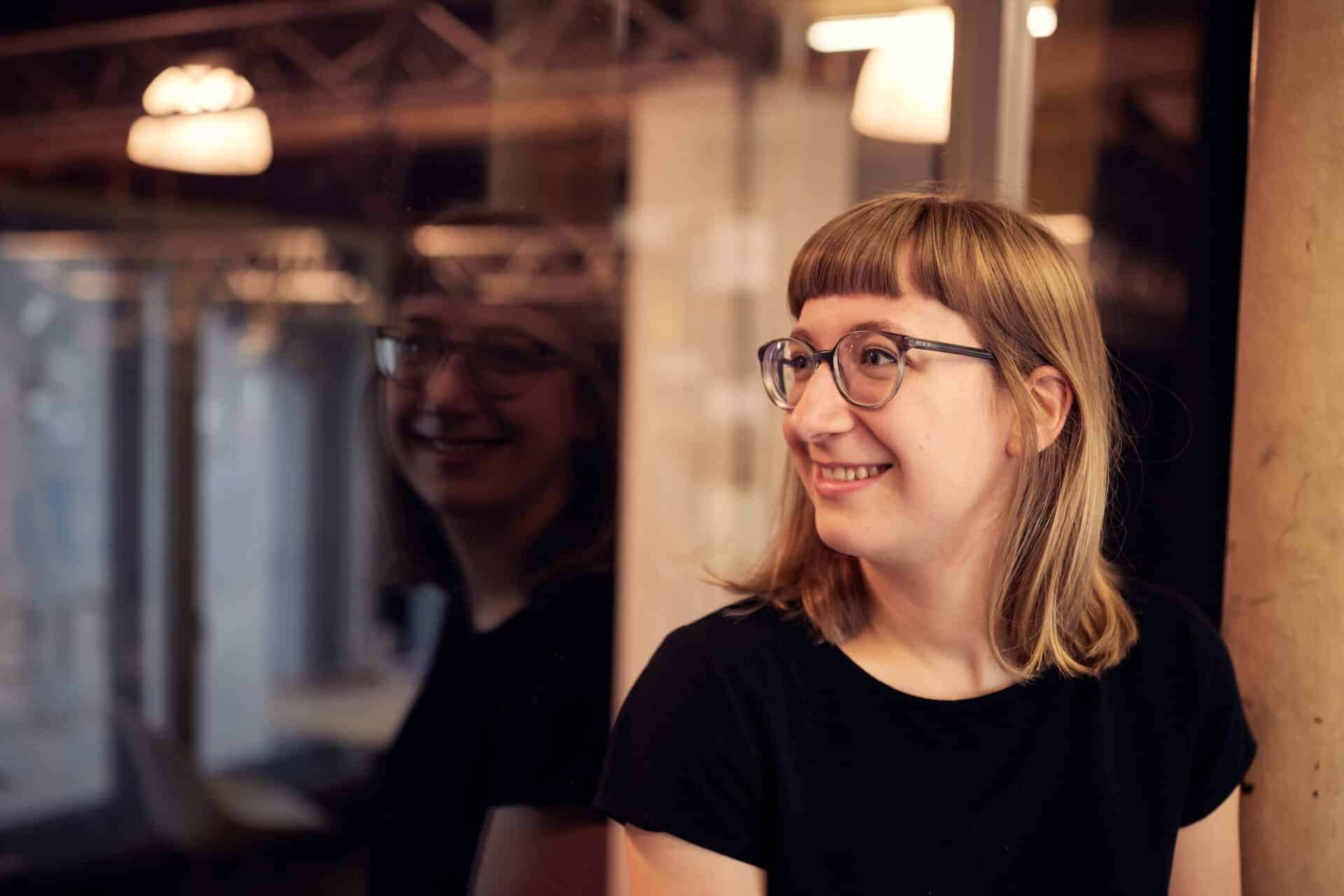 Music Directory - Nina Knapp